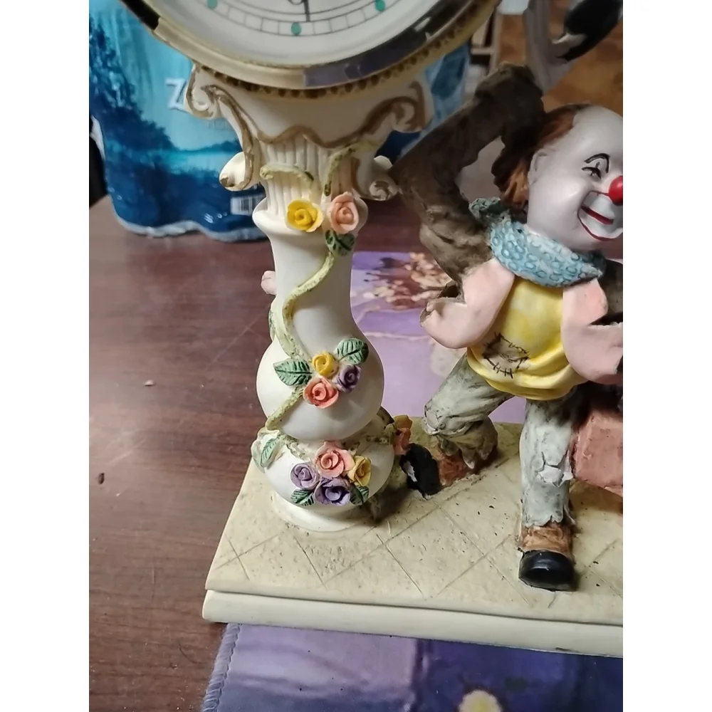 Crosa | Wall Decor | Vintage Crosa Quartz Mantel Clock Clown Tophat ...